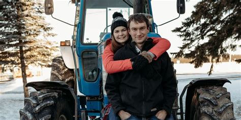 Glenna Van Der Heiden And Tom Flewwellings Wedding Website The Knot