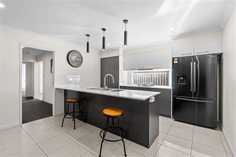 18 Aquinas Street Augustine Heights Qld 4300 Domain