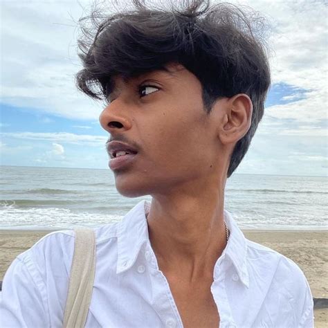 Siddharth Siddhupillala • Threads Say More