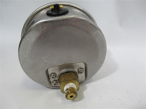 Wika 23354 4 Liquid Filled Pressure Gauge 0 100 Psi 0 680kpa 12 Npt