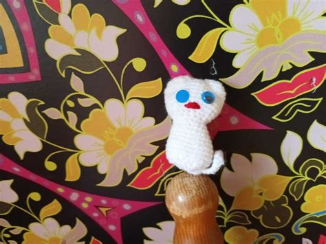 Бусинска Котка Бяла Изкуствена гр София Лозенец • Olx Bg