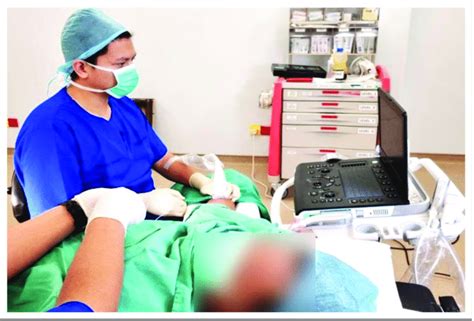 Neutral Position While Performing A Mid Forearm Median Nerve Block The Download Scientific