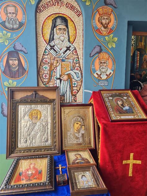 Срећан и благословен празник Светог Нектарија Егинског који данас прослависмо у месту Прово у