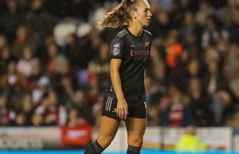 Lia Walti Hot Soccer Girls