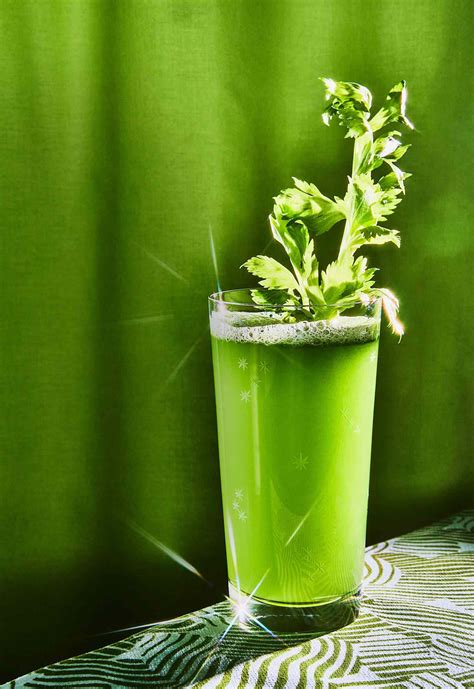 6 Best Natural Diuretic Foods And Drinks