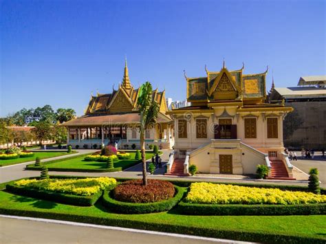 Palacio Real Phnom Penh Cambodia Foto De Archivo Imagen De Azotea