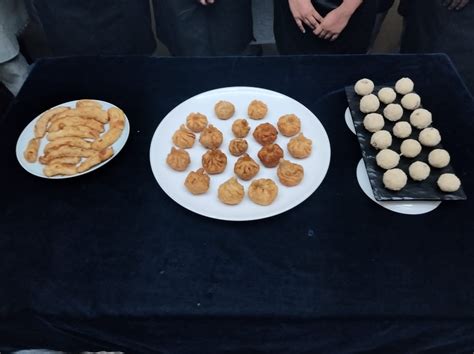 Yummy Yummy Rawa Laddoo Mouth Watering Modak Lip Smacking Banana Toffee Created By Bctca V