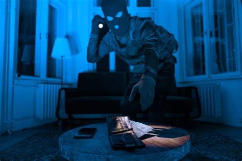 7 Best Burglary Prevention Tips By Chicago Security Expert