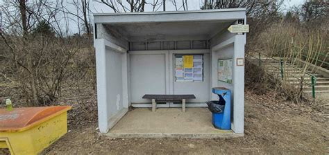 Omice Zastávka Popis A Fotky Cestujte Vlakem Jednoduše