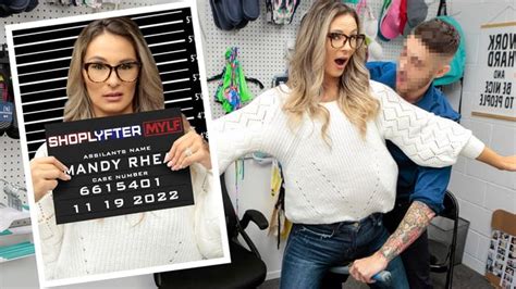 Mandy Rea Shoplyftermilf Madre Cleptomana Parte 1