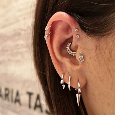15 Chic Forward Helix Piercings To Try Styleoholic