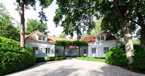 Villa Jan Des Bouvrie Blijft Maar Te Koop Staan Serieus Bod Moet