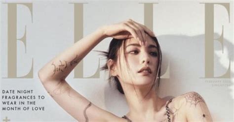 뱀 거미 나무 나나 파격 전신 타투 드러낸 화보