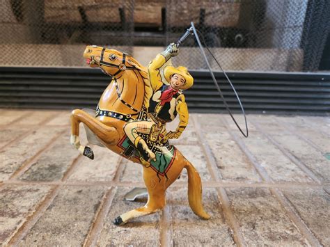 Vintage Marx Antique Tin Wind Up Cowboy Spinning His Lasso Antique