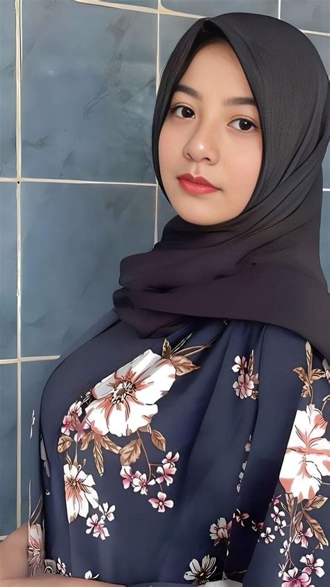 Pin oleh Cigar@Fashion & Fashion Life S di Hijab beauty and dress ...
