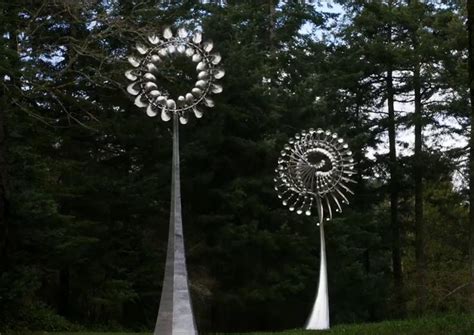Pin By Kris Kronberg On Metal Yard Art Metal Yard Art Yard Art Garden