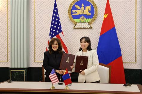 Газрын тос хийн салбарт олон улсын стандарт шилдэг туршлагыг Монгол Улсад нутагшуулахад АНУ