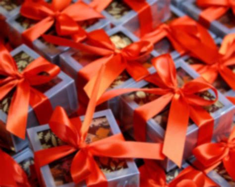 Что подарить коллегам на Новый год 2020: недорого, лучшие идеи ...