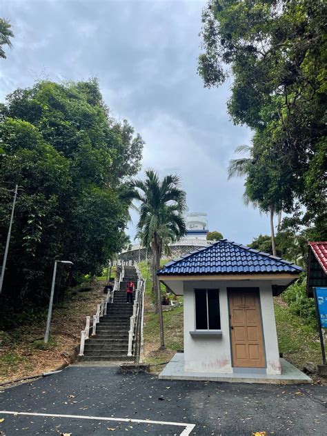 Pengalaman Hiking Bukit Batu Putih Negeri Sembilan Azwar Syuhada