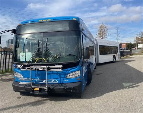 No More Blue Buses As Transit Fleet In Mississauga Goes All Orange