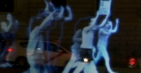 사람 없는 시위대 세계 최초 홀로그램 시위