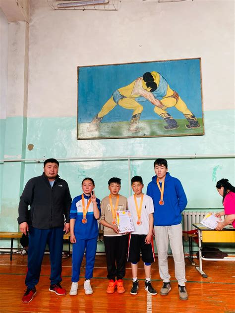 Хужирт Хужирт сумын Ерөнхий боловсролын 2 р сургууль