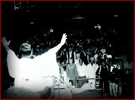 The Jonestown Massacre Jim Jones And The Tragedy Of A Cult Colin