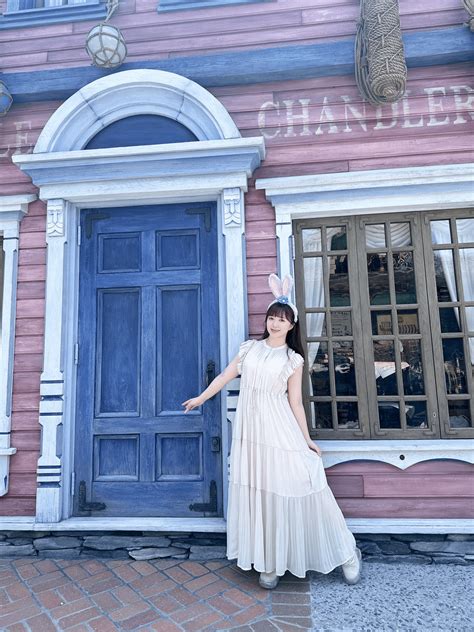 Itou Ayasa At Tokyo Disneysea Alo Japan