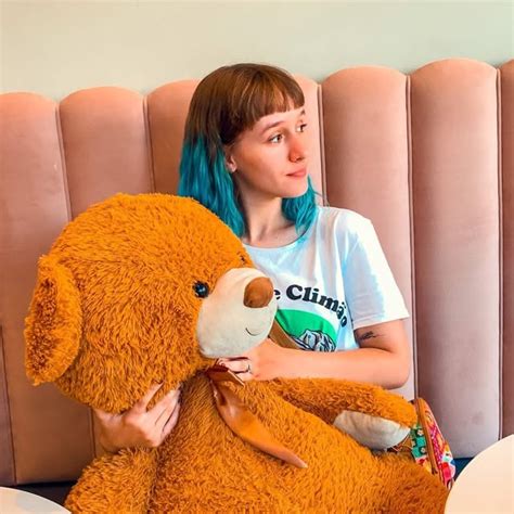 Izzy Izzy Png Threads Say More