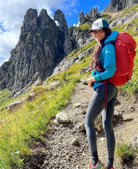 Womens Hiking Outfits Summer Walking Outfit Outdoor Outfit Trekking Womens Hiking