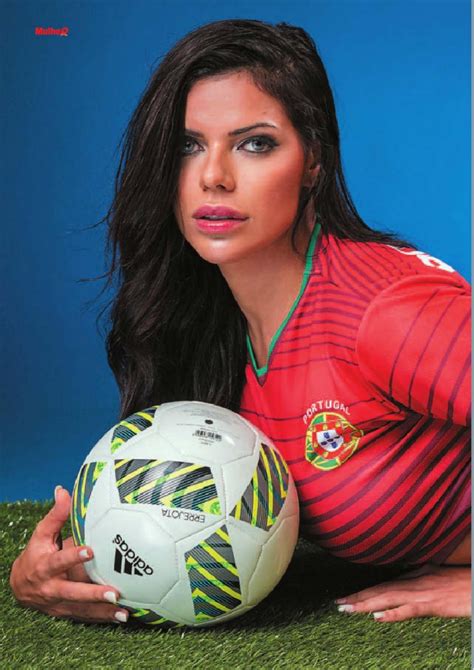 Suzy Cortez Despida Na Revista R Miss Bumbum Tomates Podres