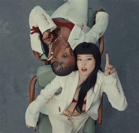 Jennie Lança Parceria Com Doechii Antes De Estreia Do álbum Solo