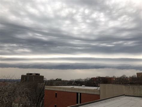 Apocalyptic Shelf Clouds Freak Out Indianapolis In Indiana And