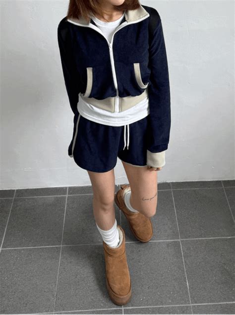 세트🎀단품구매가능 테리 배색 크롭 집업 돌핀 팬츠 트레이닝 세트 에이블리