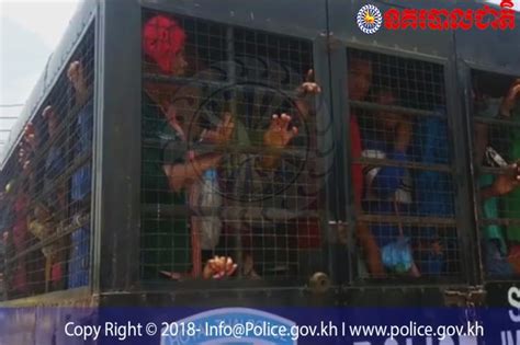 ខែមេសា ពលករ ខ្មែរ ខុសច្បាប់ ជាង ៣ ពាន់ នាក់ រួមទាំង សាកសព ១០ នាក់ ត្រូវបាន ថៃ បញ្ជូន មកវិញ