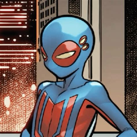 Bailey Briggs Spider Babe Em 2024