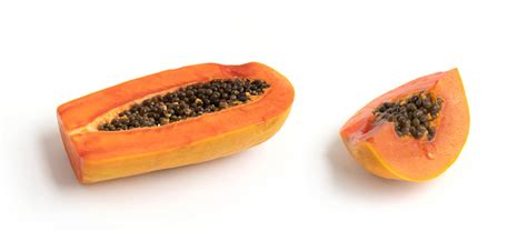 흰색 배경에 고립 된 잘 익은 파파야 슬라이스 신선한 과일 원시 유기농 건강 식품 식료품 및 슈퍼마켓 요리 및 먹는 제품 0명에 대한 스톡 사진 및 기타 이미지 Istock