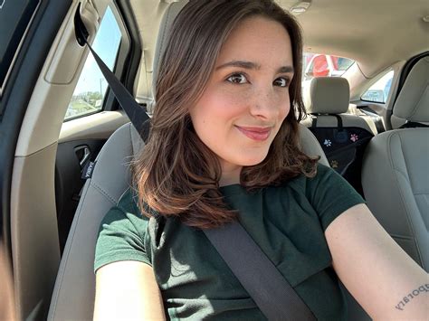 28f Smile Or Straight Face Rselfie