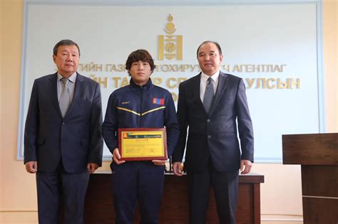 ДАШТ д амжилттай оролцсон жүдо бөхийн тамирчид батламжаа гардан авлаа