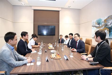 apicoo robotics meeting korean ambassador to vietnam as 1 of 7 notable
