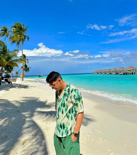 بیوگرافی امیرحسین حسین زاده Amirhossein Hosseinzadeh