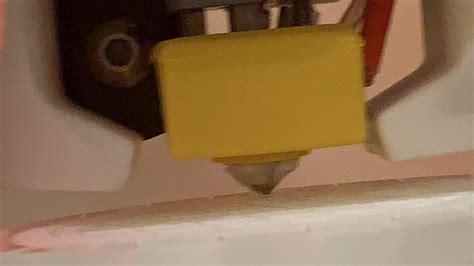 why is filament leaking out of nozzle i made sure to tighten it as far