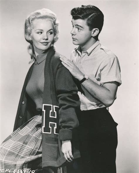 Pictures Of Warren Berlinger