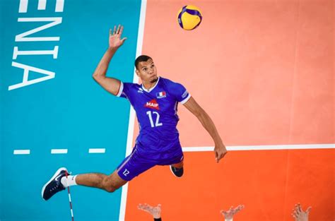 ПАРИСЫН ОЛИМПЫН ЭРЭГТЭЙЧҮҮДИЙН ВОЛЕЙБОЛЫН ТЭМЦЭЭНИЙ ХЭСГИЙН ШАТНЫ СУГАЛАА БОЛЛОО Control Mn