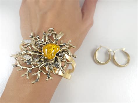 Ръчно изработени елегантни винтидж бижута за секси жени