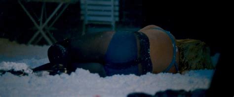 Голая Фелисити Джонс в Collide