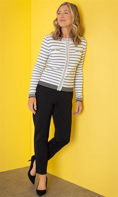 Anna Rose Striped Cardigan In White Klass