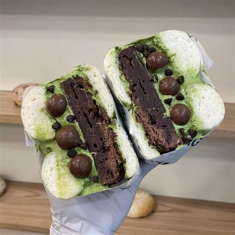 하프베이글 🥯 뚜둥 감나숲에 이어서 초코나무숲” 🍫🌳🥯 샌드가 나왔습니당ଘ♡̷⸝⸝•༝•⸝⸝੭̸ ‧ 진한 말차크림과 꾸덕한 브라우니의 만남👏🏻 초나숲