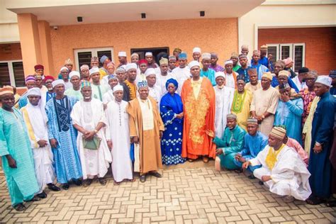 Ramadan Senator Idiat Adebule Distributes 600 Bags Of Rice To Muslim Clerics And Groups Across