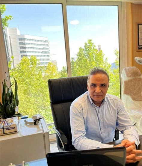 کلینیک جراحان ایران سبز کلینیک دکتر نقیبی